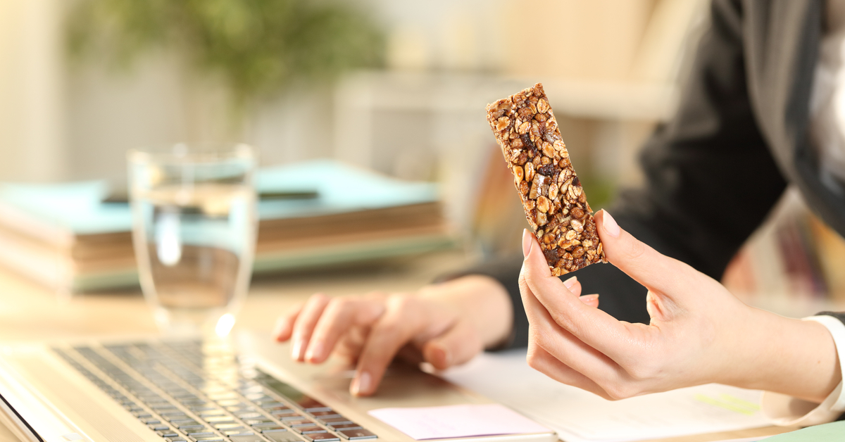 10 Healthy Snacks to Makan at Night Even When On a Diet - Goody Feed