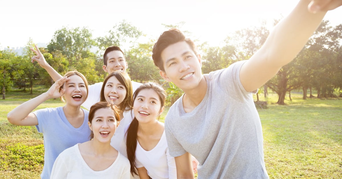 8 Signs of a Friend Who’s Just ‘Using’ You - Goody Feed