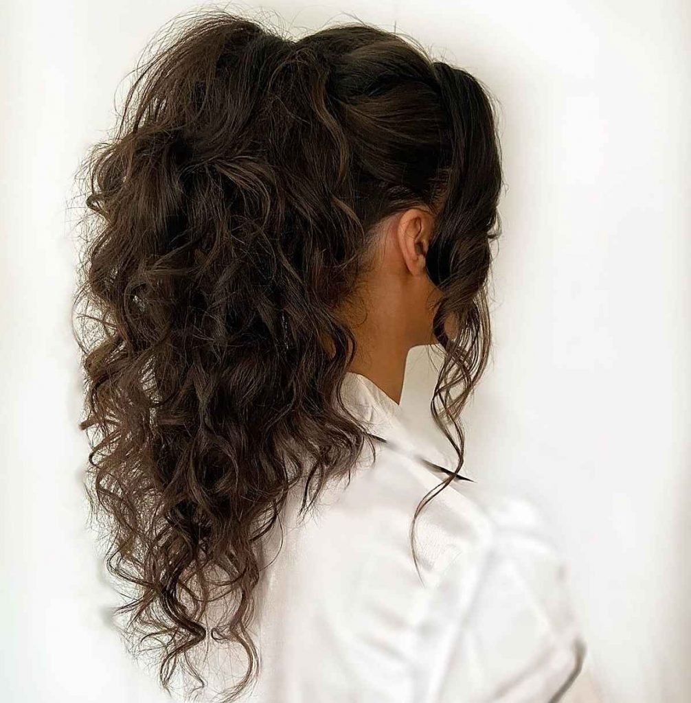 8 Ways for Lazy Girls to Style Their Hair Within 5 Minutes - Goody Feed