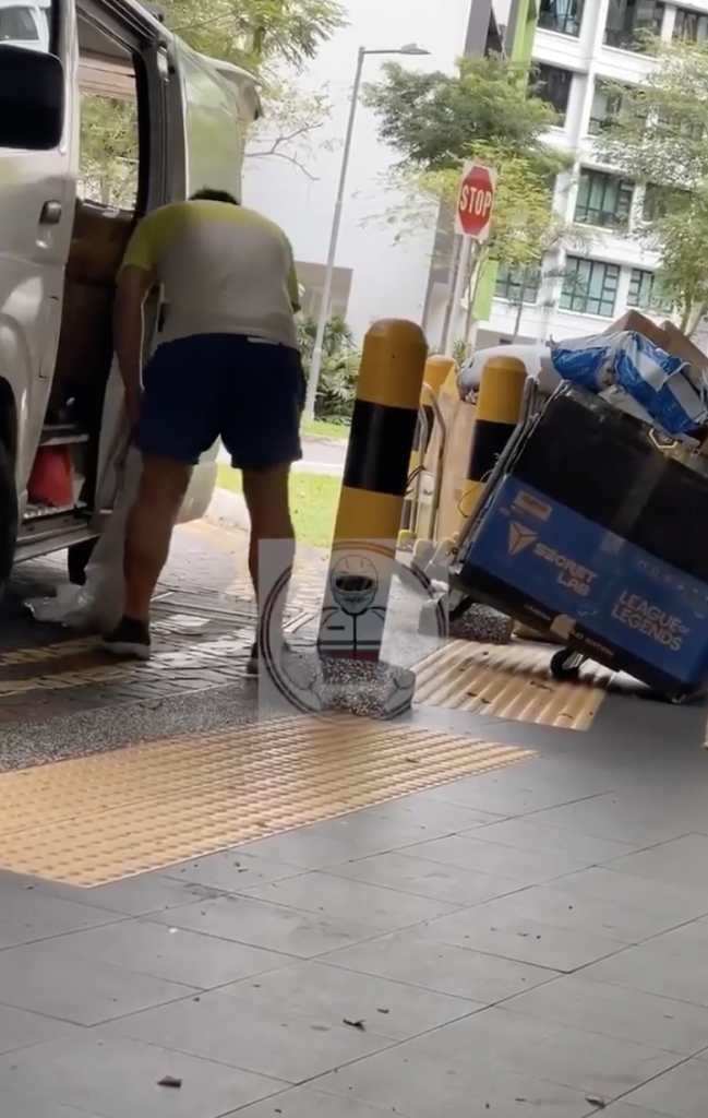 Delivery Personnel Caught on Camera Throwing & Handling Parcels Like ...