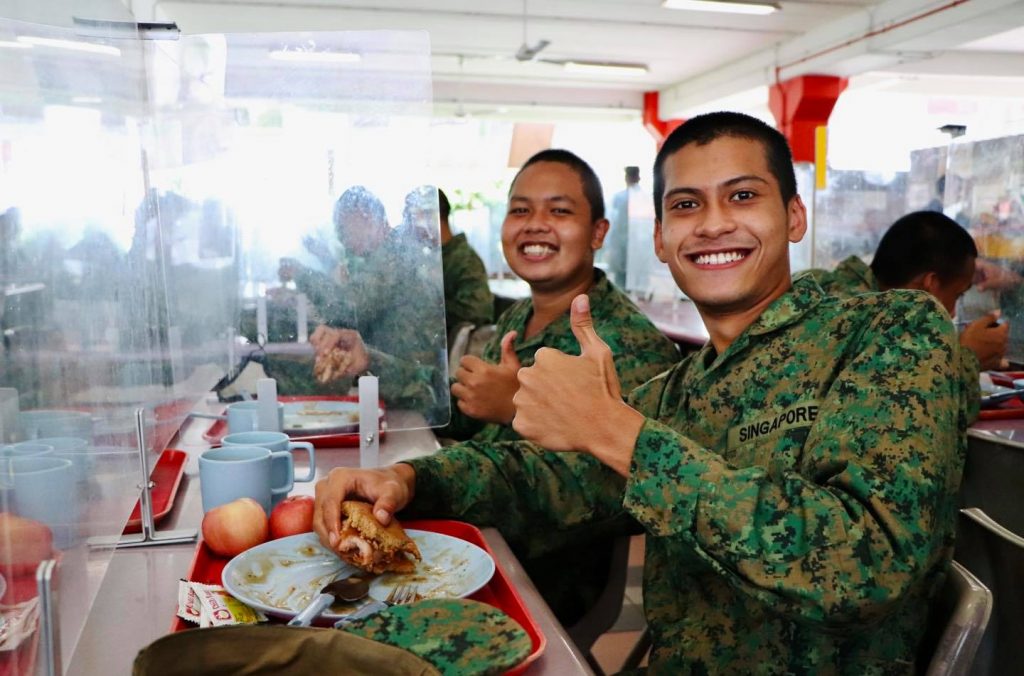 BMT Recruits Given ‘Strong Burger Meal’ Before 24KM Route March & NSmen ...