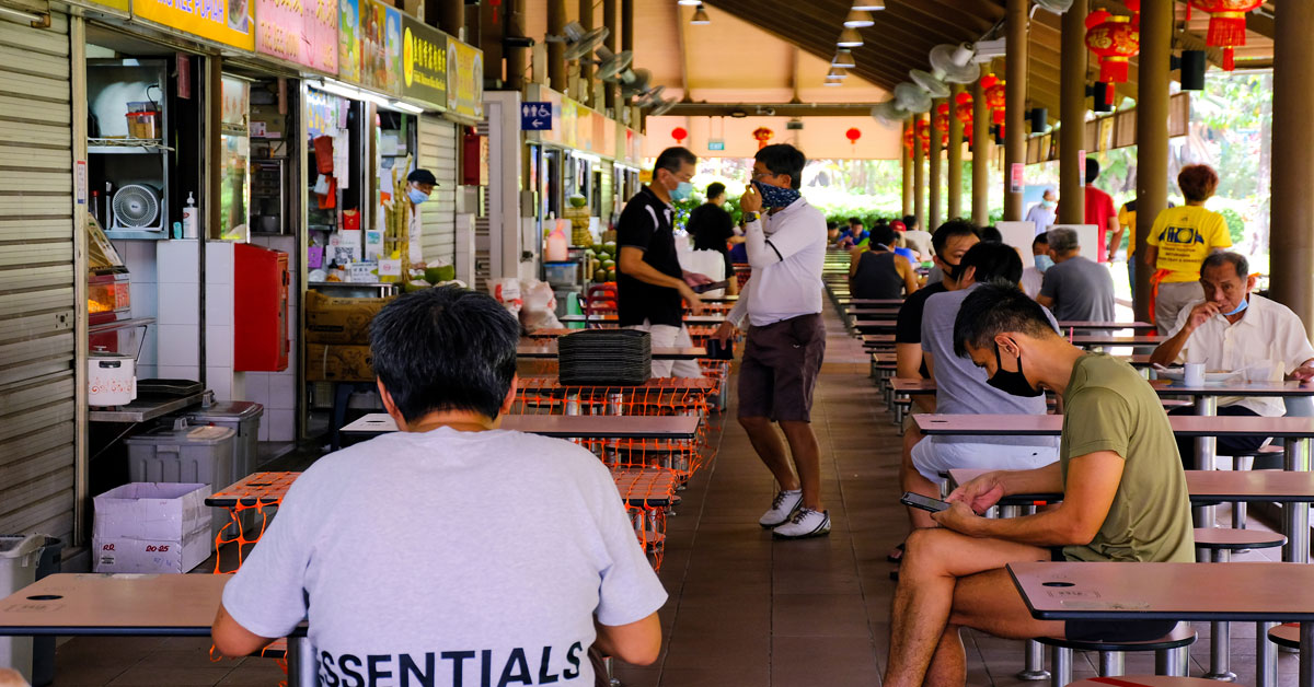 All Food Handlers, Including Hawkers, Still Need to Wear Masks from 29 ...