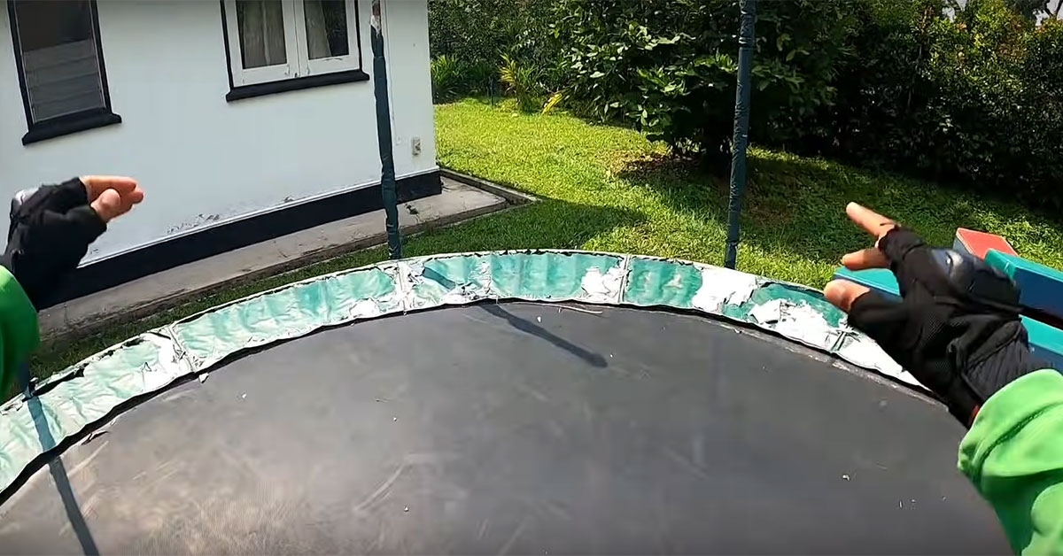 Wholesome TikTok Video of GrabFood Delivery Rider Jumping on a ...