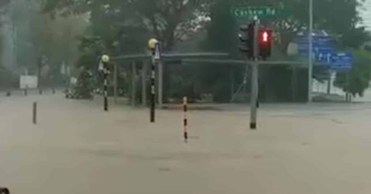 Flash Floods Occurred This Morning Again as Water Levels Reached 90% in ...