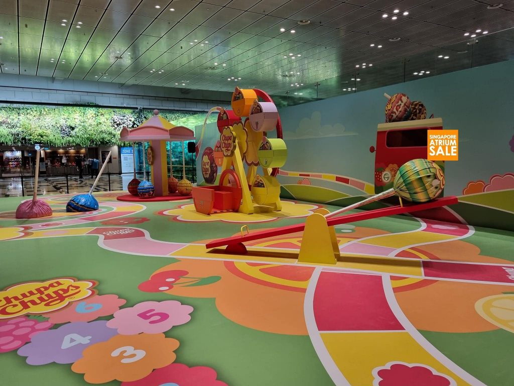 Changi Airport Terminal 3 Has IG-Worthy Giant Chupa Chups Lollipop ...