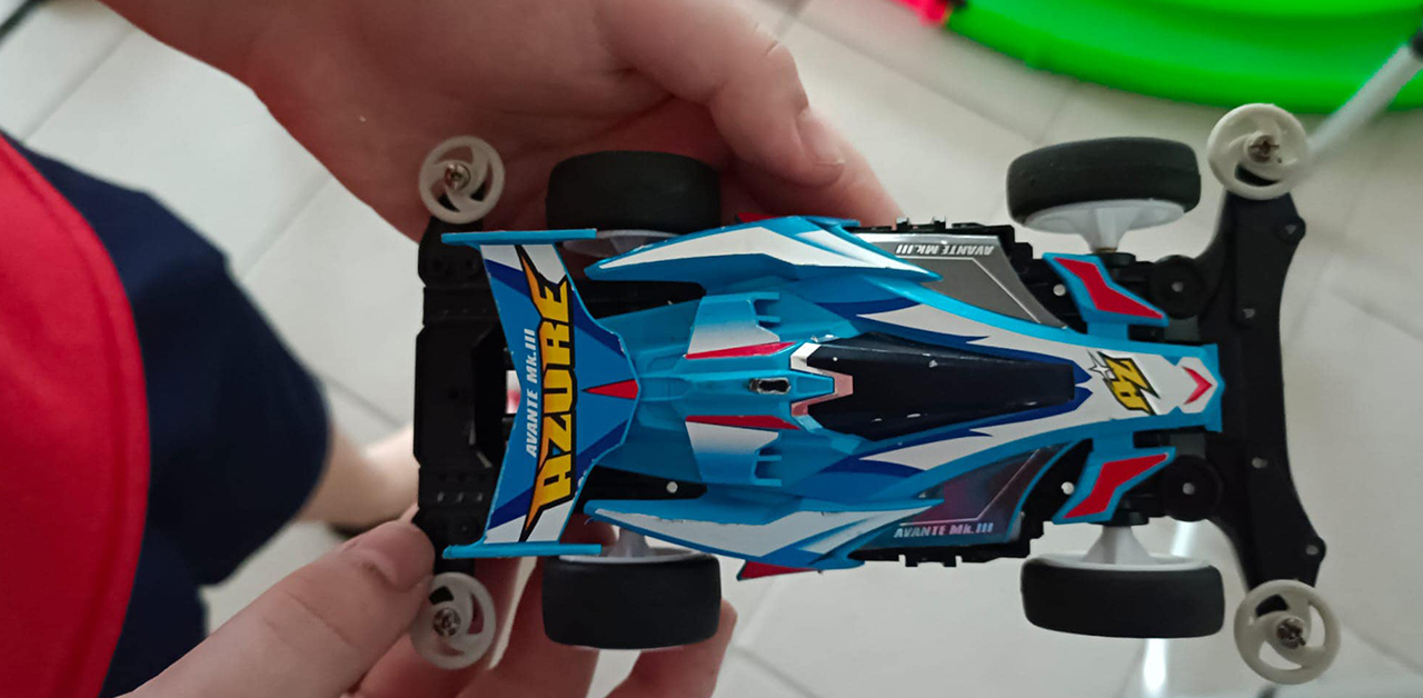 Residents in Punggol Organise Tamiya Car Race on Badminton Court With ...