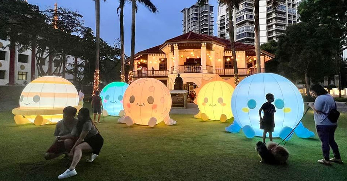 Memorial Hall Has Cute IG-Worthy 'Celestial Bodies' Lantern Installation - Goody Feed