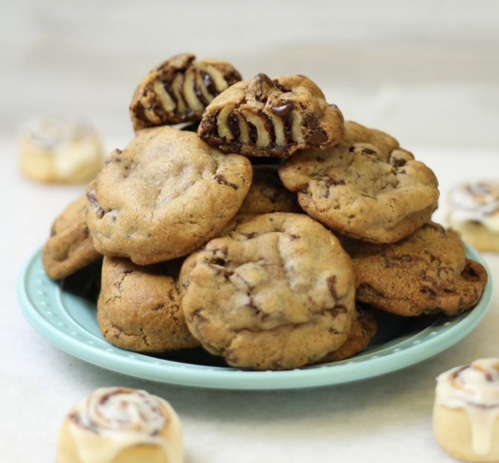 Popular US Bakery, Cinnabon, Coming to Singapore in Feb 2023 - Goody Feed