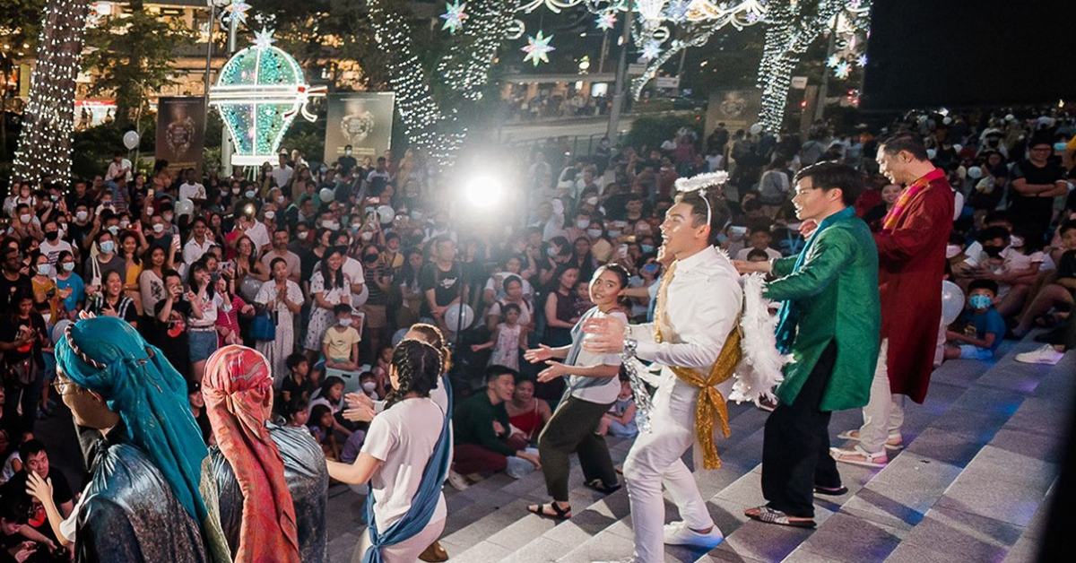 Steps in Front of Wisma Atria to be ‘Closed’ During Christmas Eve for ...