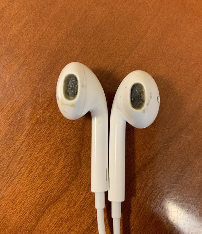 Here's How Dirty Your Earbuds Actually Are & What You Should Do - Goody ...
