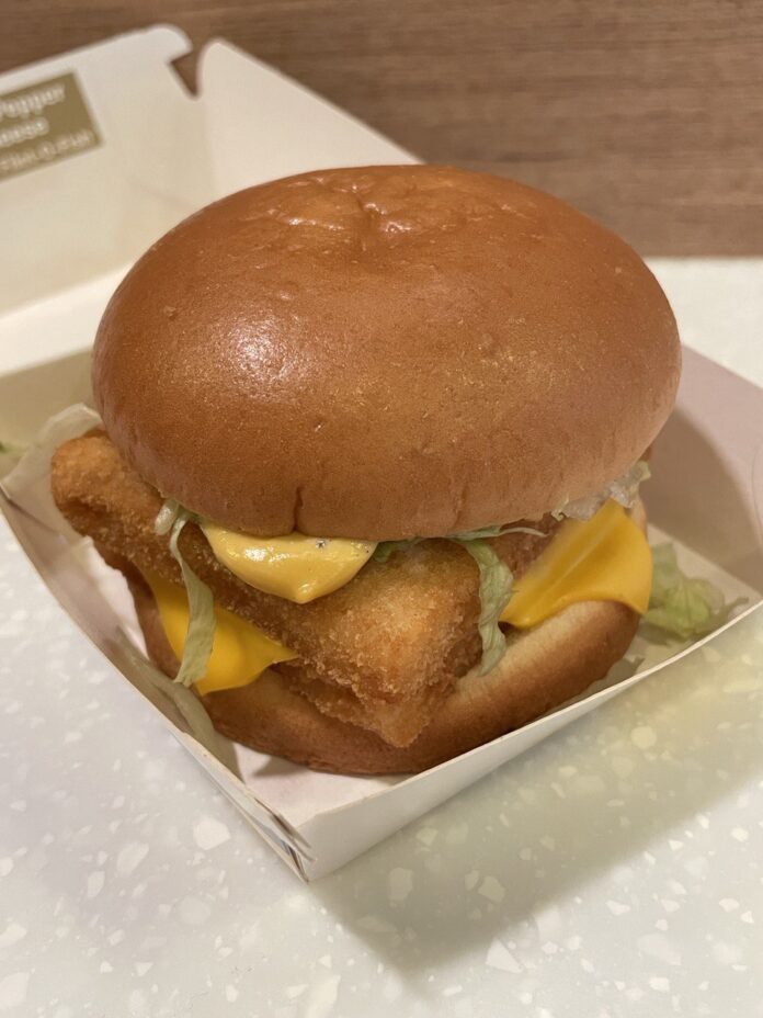 We Tried McDonald's New Black Pepper Filet O Fish®️ Burger; Here's ...