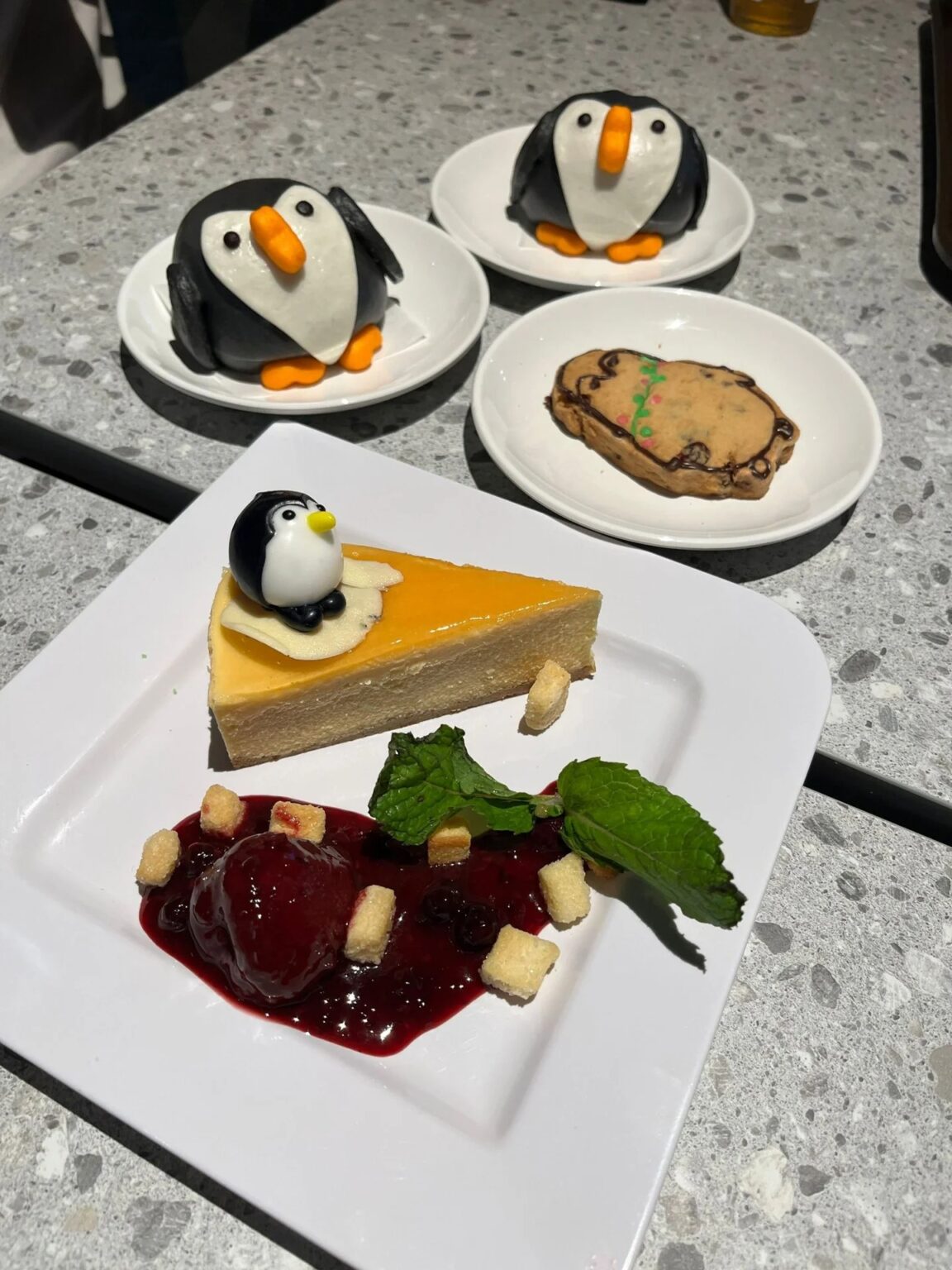 There’s a Penguin-Themed Buffet Restaurant in Bird Paradise With 50% ...