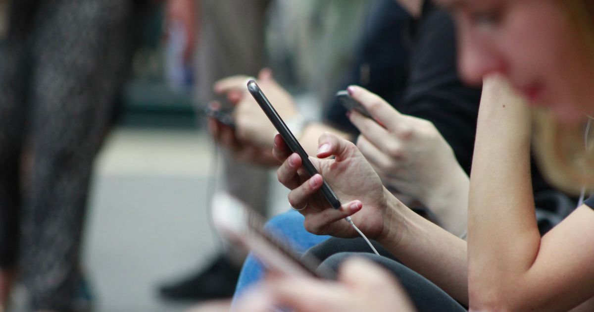 Here's How to Block International Calls Depending on Your Telco - Goody ...