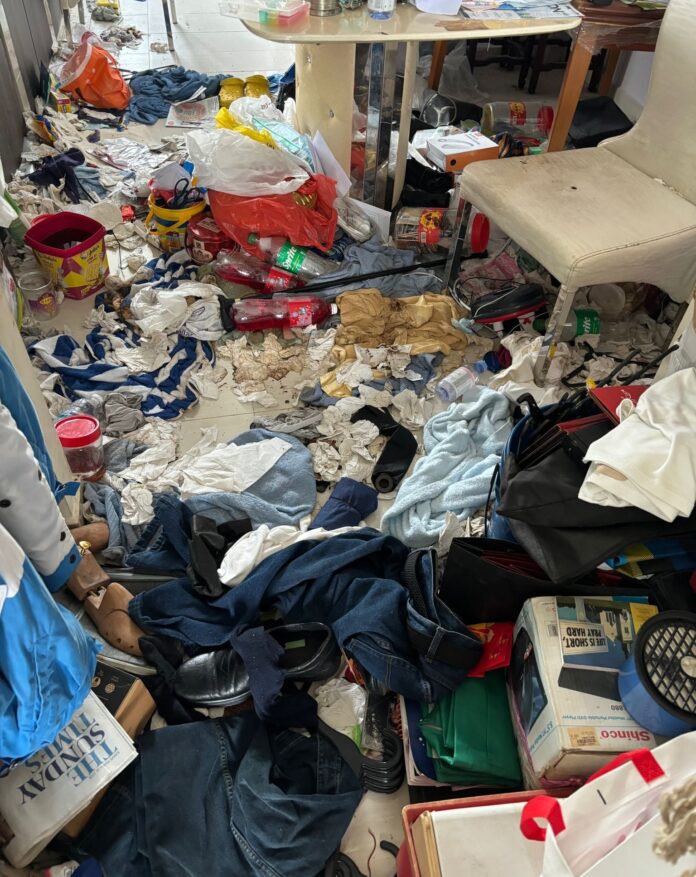 Elderly Man Rescued After Fall in HDB Unit; Helping Joy Charity Cleans ...