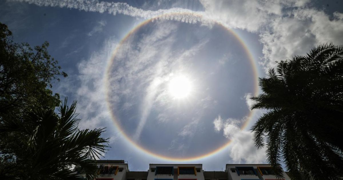 Rare Sun Halo Dazzles Singapore Skies for Four Hours on 15 March ...