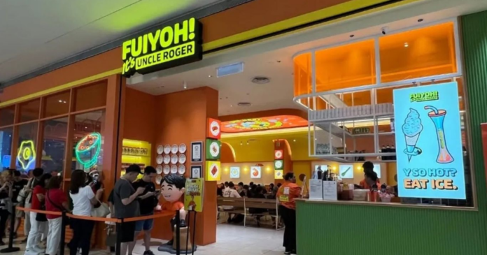 Uncle Roger Opens Fifth Fried Rice Restaurant as Crowds Queue at Johor ...
