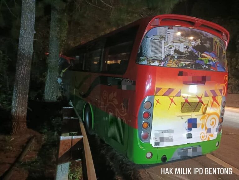Tour Bus Nearly Falls Off Cliff in Genting Highlands, Three Sent to ...