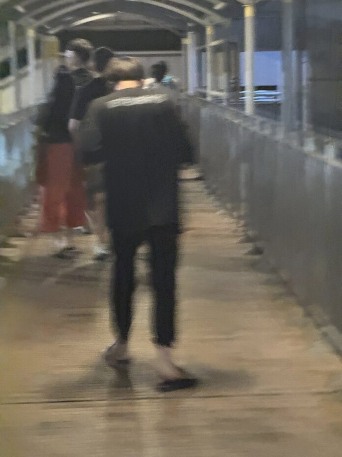 Teen Moves 'Like a Zombie' in Bishan After Alleged Kpod Use, Sent to ...