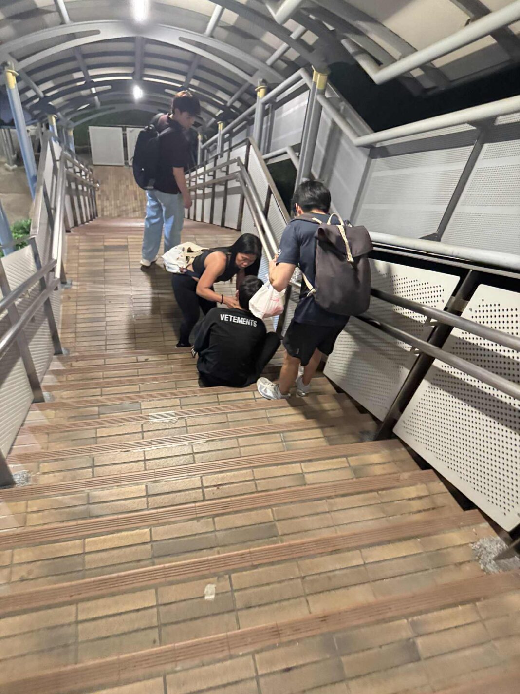 Teen Moves 'Like a Zombie' in Bishan After Alleged Kpod Use, Sent to ...