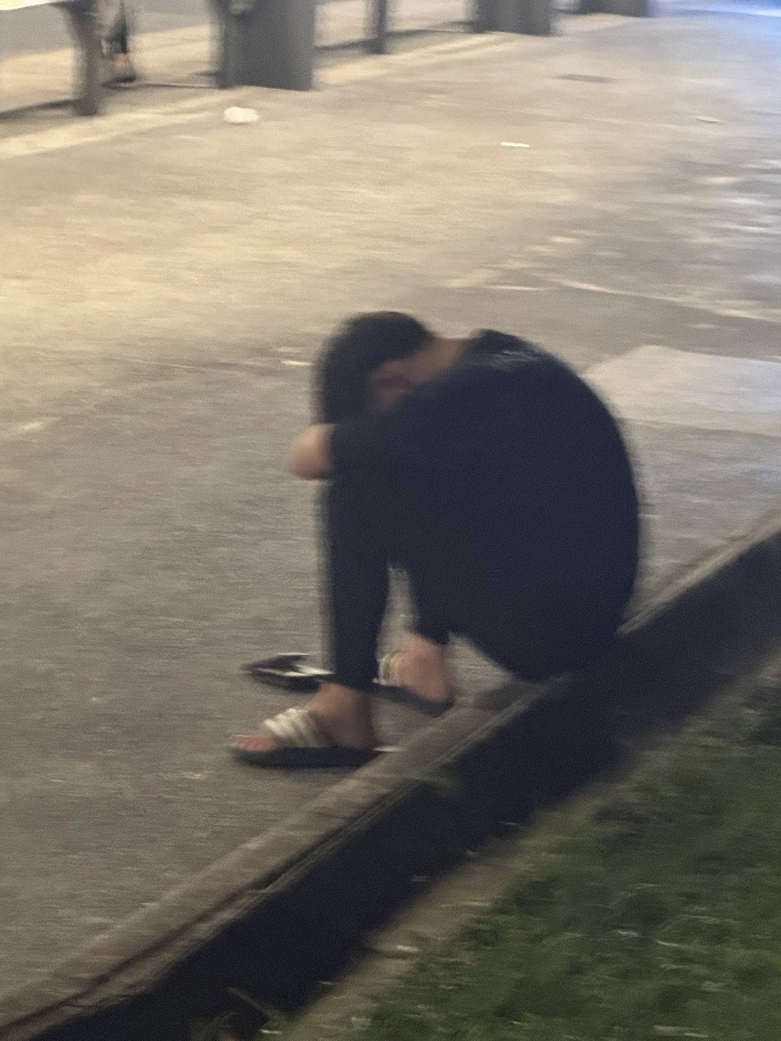Teen Moves 'Like a Zombie' in Bishan After Alleged Kpod Use, Sent to ...