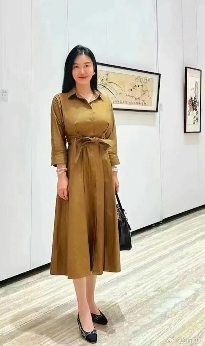 87-Year-Old Chinese Artist Has Baby With 38-Year-Old Wife, Cuts Off His ...